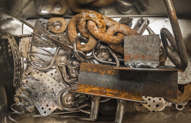 Making Scrap Metal Art Masterpieces: A Beginner's Guide to Amazing Art ...